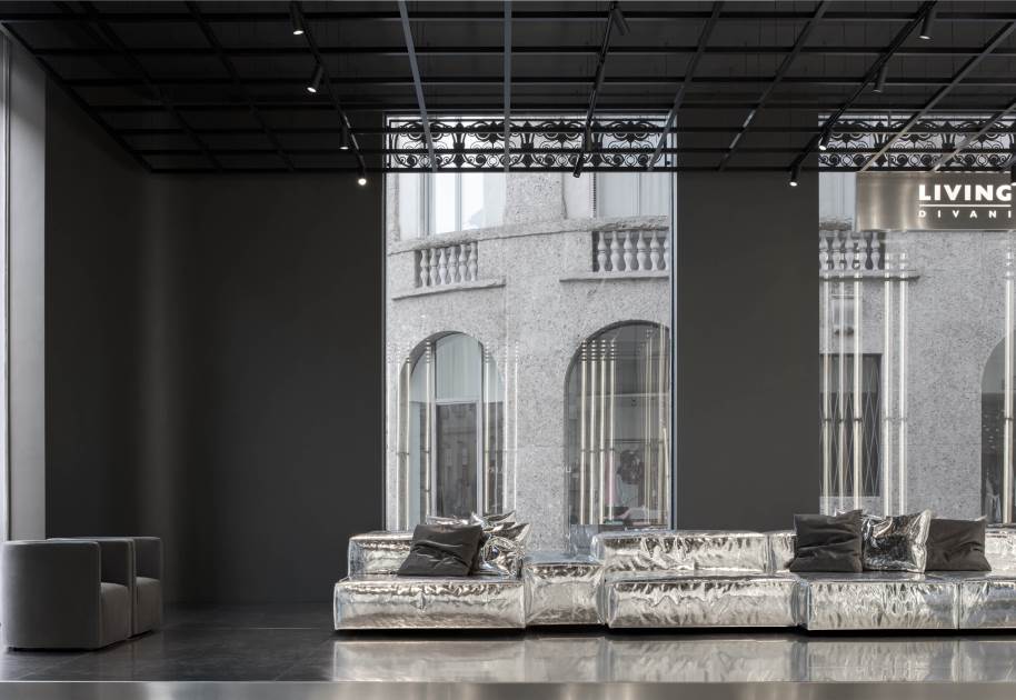 New Look for Living Divani Gallery